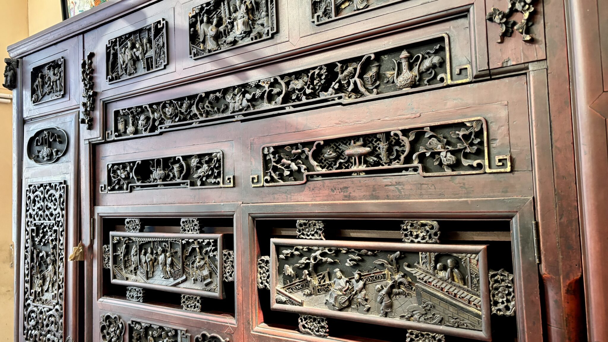 Indochinese Wardrobe, Late 19th - Early 20th Century